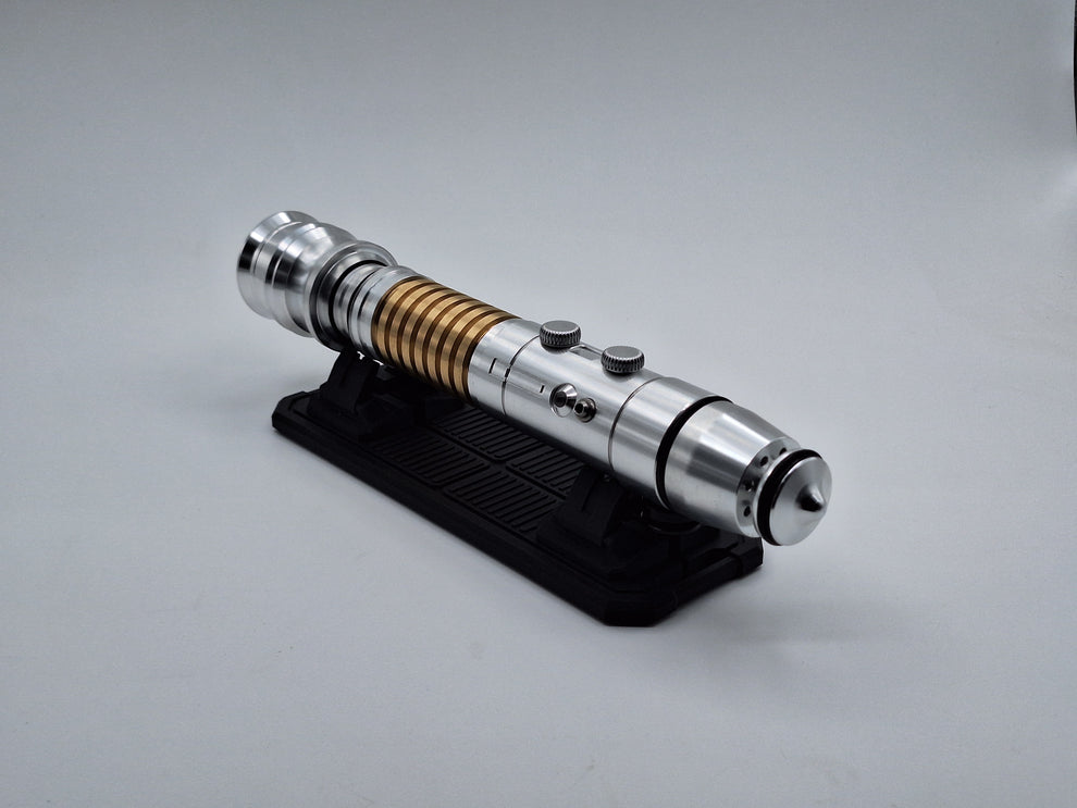 Custom Clan Series 002 – Laredo Sabers